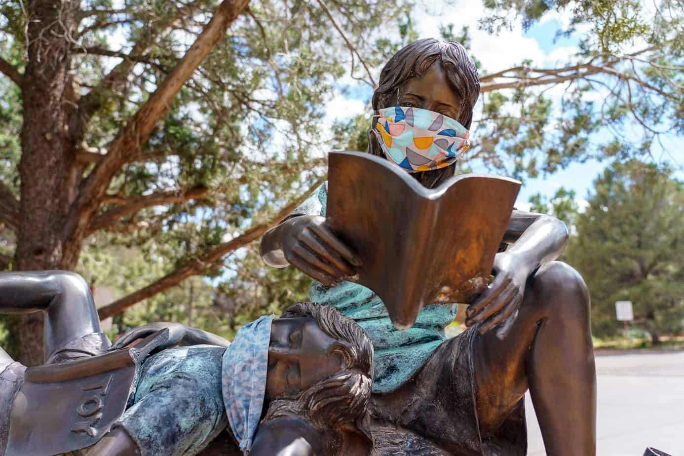 Library director closes book after 4 decades in the stacks - Sedona Red ...