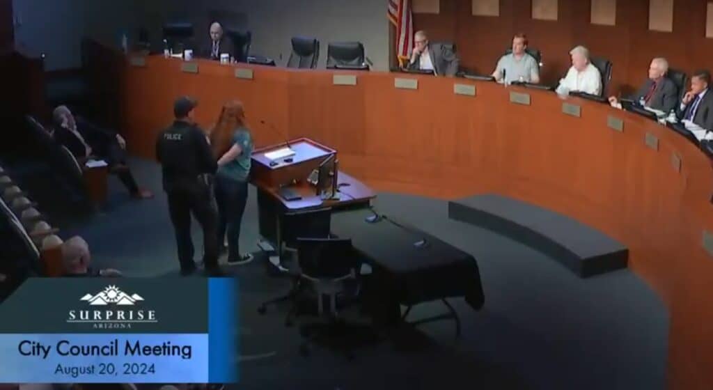 Judge slams mayor of Surprise who had critic arrested at council ...