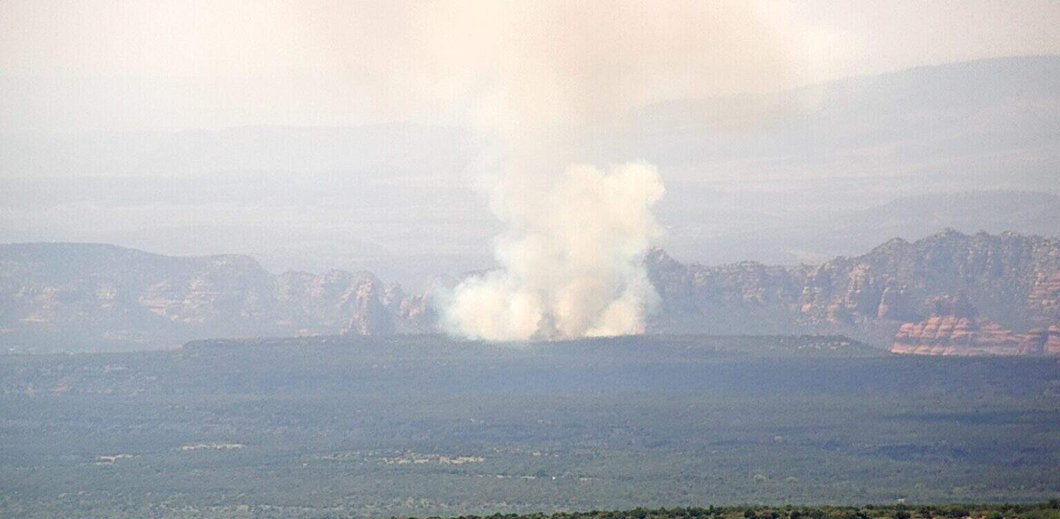 Sedona Fire District, U.S. Forest Service crews responding to wildfire ...
