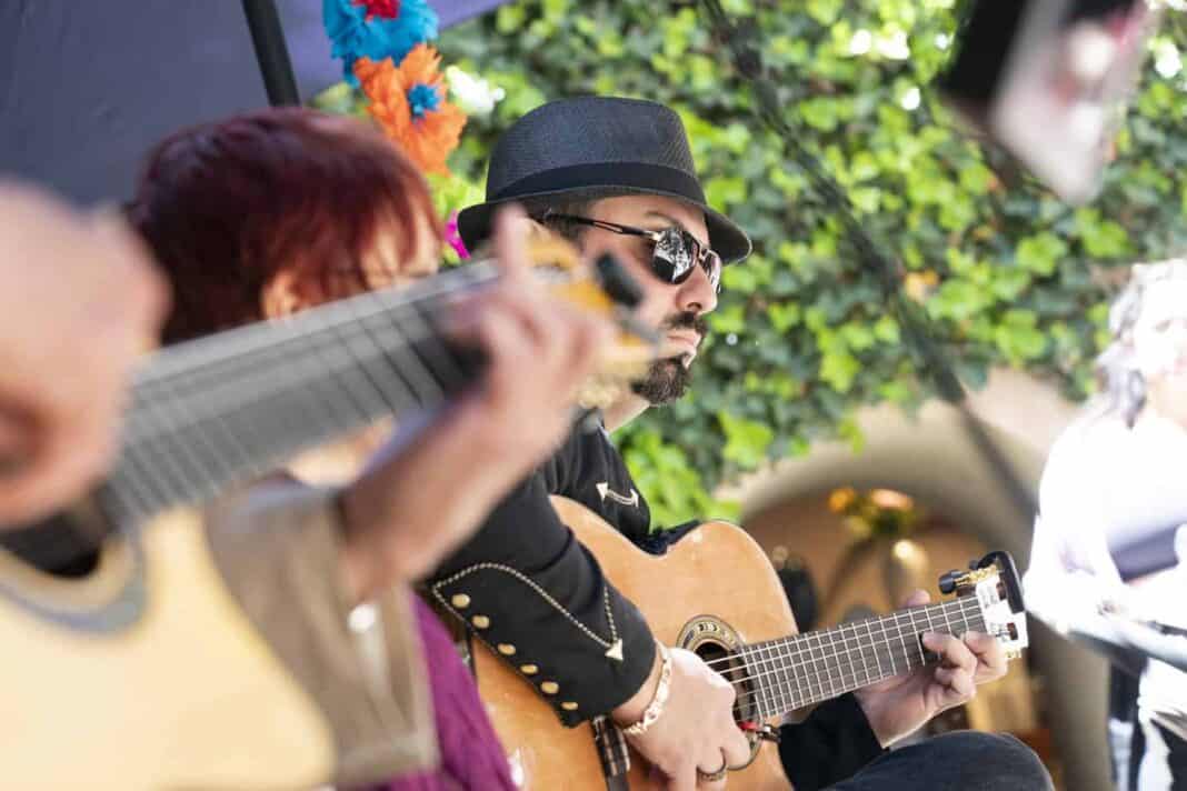 Cinco de Mayo comes early to Tlaquepaque - Sedona Red Rock News