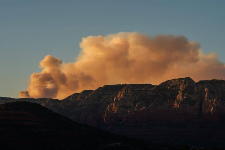 More resources arrive to battle Pocket Fire north of Sedona - Sedona ...