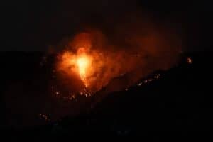 Pocket Fire burning 500 acres 7 miles north of Sedona; Oak Creek Canyon ...